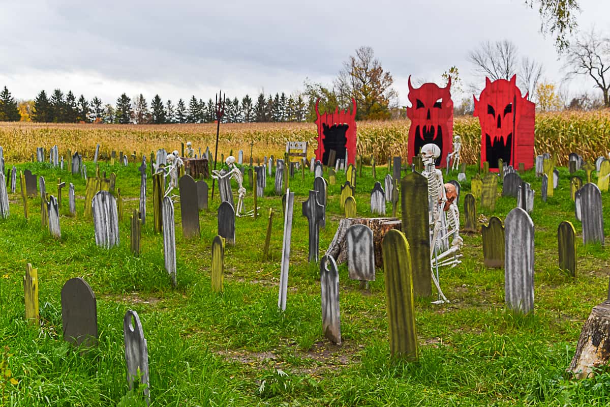 Housel's Haunted House- The Upstate Halloween Display You Need to See