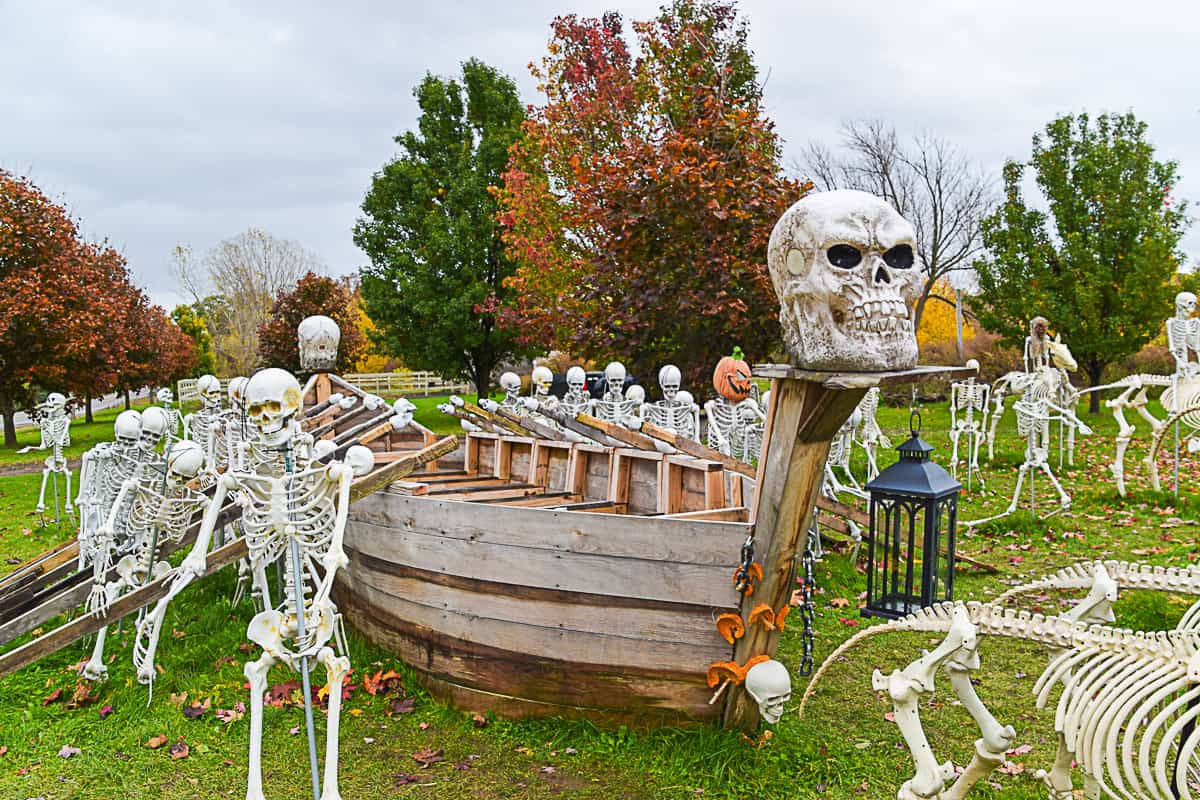 Housel's Haunted House- The Upstate Halloween Display You Need to See